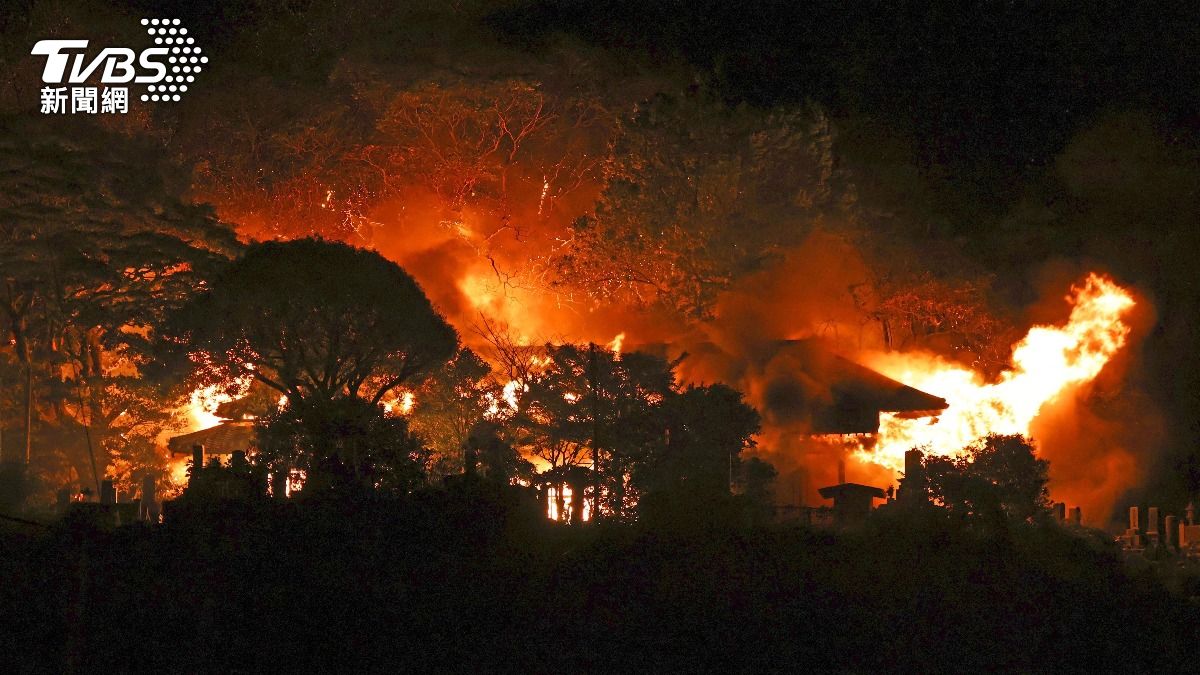 燒向離島！ 日本大分住宅區大火燒16hr 毀逾170房、1人失聯│TVBS新聞網