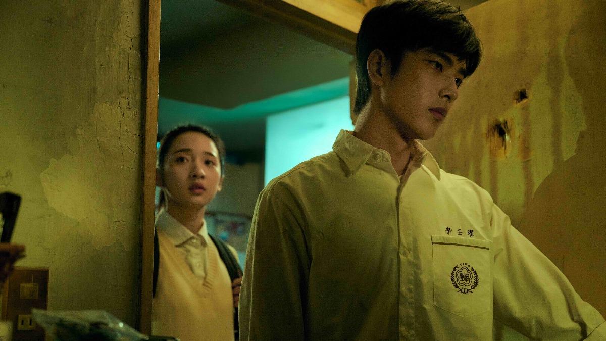 《如果我不曾見過太陽》第2季登場 柯佳嬿「蝴蝶刺青」連結李沐│TVBS新聞網