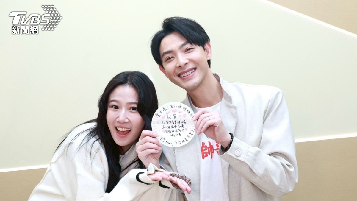 專訪／連晨翔升格當爸收「30萬大禮」 劉品言初見女兒感動噴淚│TVBS新聞網