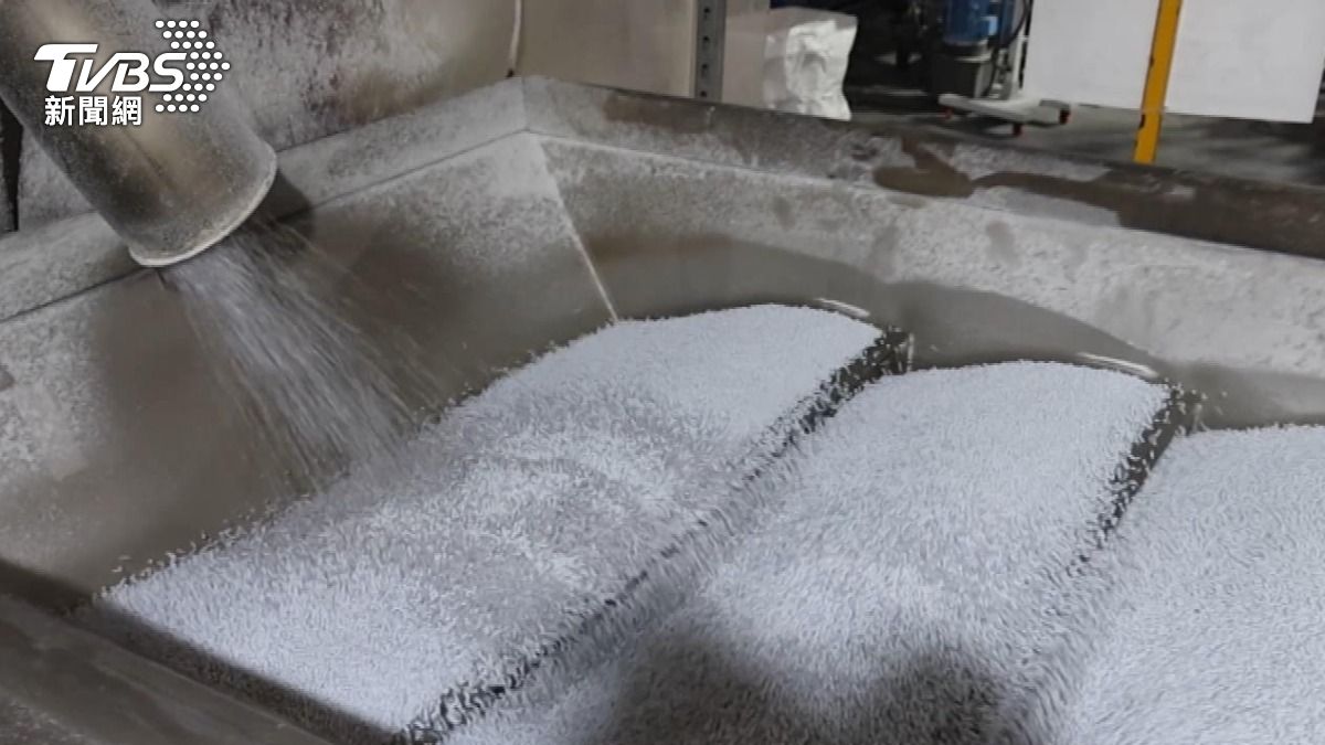 台灣寶特瓶年用量嚇人！「回收再製」食安無虞 1招可省百度電│TVBS新聞網