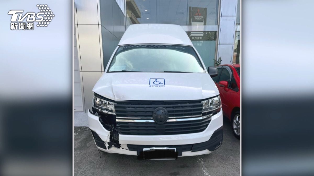 復康巴士司機自撞 僅保丙式 家屬無奈喊：要扛近40萬│TVBS新聞網