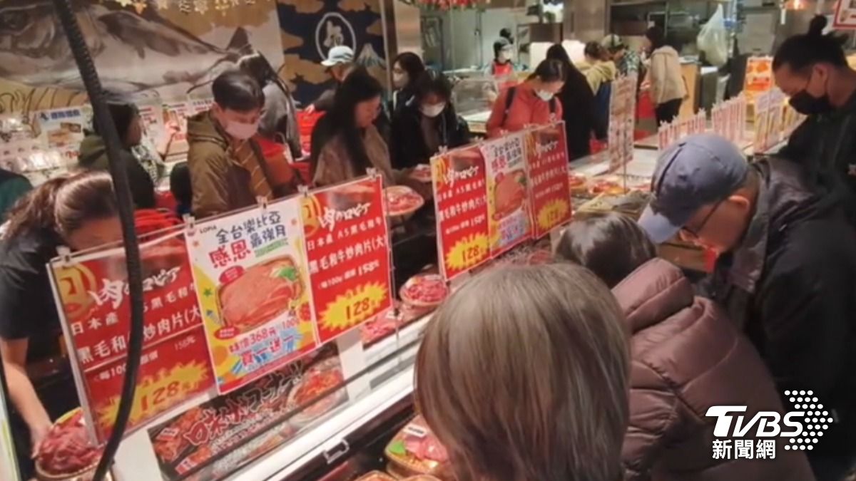 噴錢啦！ LOPIA和牛買一送一PK好市多黑五連7天下殺8折│TVBS新聞網