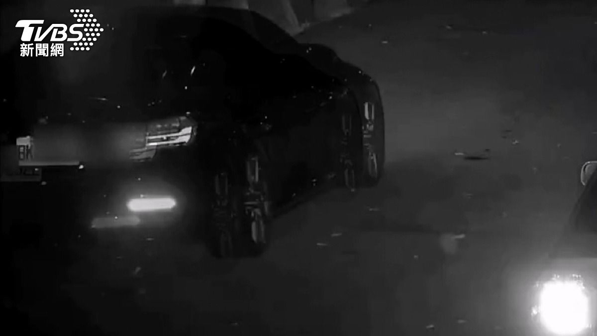 網路嗆聲變真人PK！太平深夜13人持球棒追打 警全數送辦│TVBS新聞網