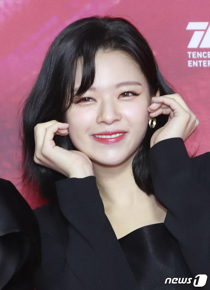 不可不知的TWICE！子瑜差點沒入團 專輯狂賣2千萬張登韓樂女皇│TVBS新聞網