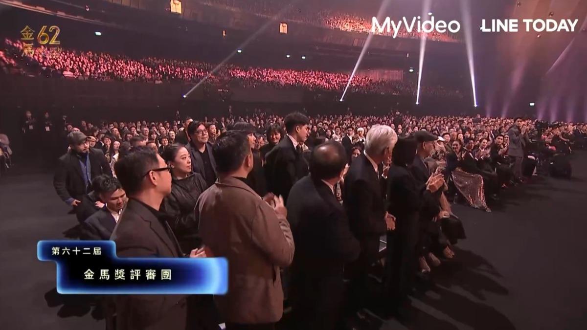 金馬62／李安突上台點名「超大咖影人」：應該很掙扎 全場鼓掌1分鐘│TVBS新聞網