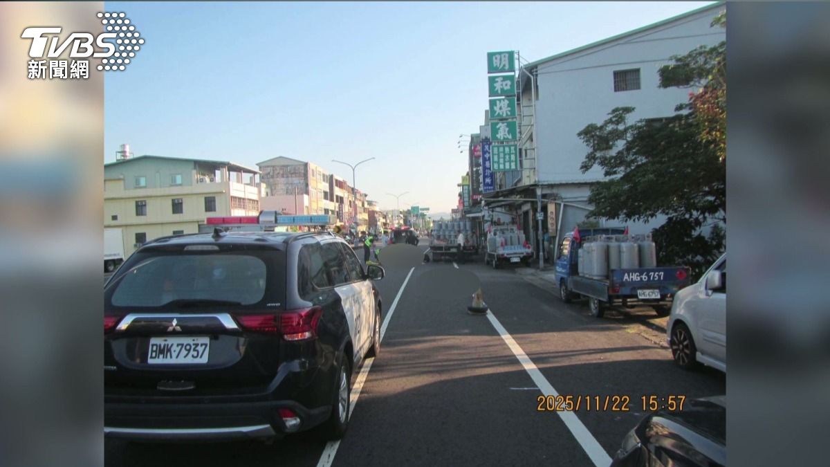 騎士自撞停機慢車道瓦斯車 48歲男「頭部撕裂」亡 有中風病史│TVBS新聞網