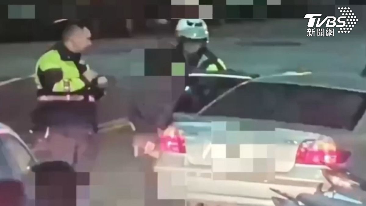 唾液快篩剛上路！北市毒蟲遭警查獲「白色粉末」狂裝傻：是煙灰│TVBS新聞網