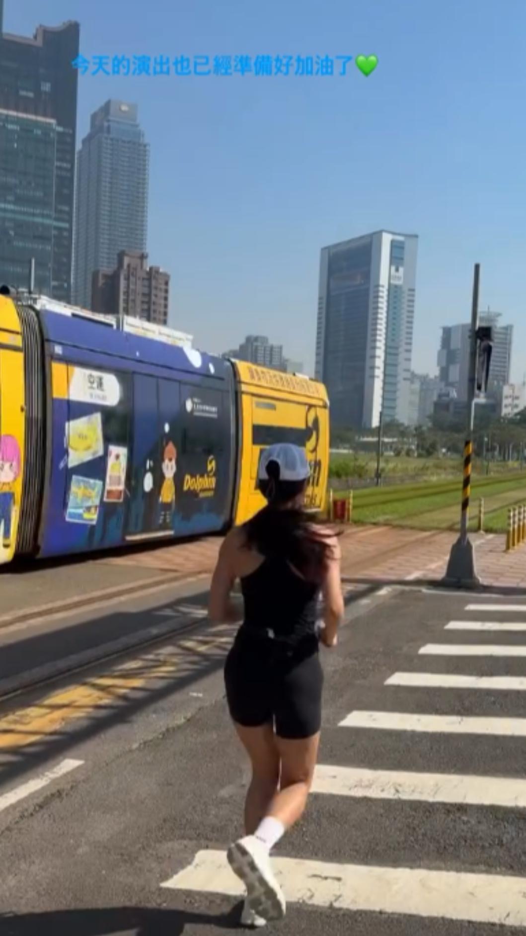 Once神預言！TWICE志效現身高雄輕軌旁慢跑 網驚：好猛│TVBS新聞網