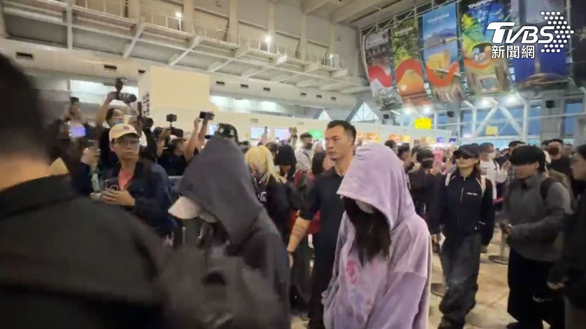 TWICE返韓200粉絲暖送機 子瑜點頭「高雄開唱很開心」│TVBS新聞網