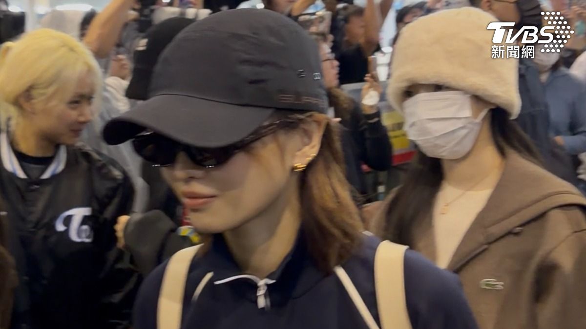 TWICE返韓200粉絲暖送機 子瑜點頭「高雄開唱很開心」│TVBS新聞網