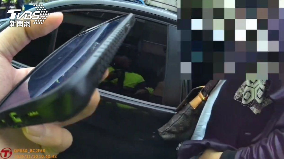 裝失憶？通緝犯心虛「跳車狂奔」警追捕 熱心民眾幫逮│TVBS新聞網