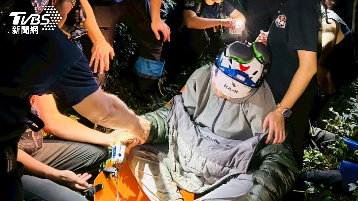 吐不停！女山友攀都蘭山遇險 EMTP連線醫師搶命│TVBS新聞網