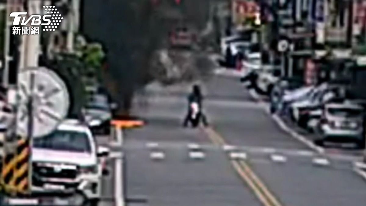 花蓮男與母起口角！他竟點燃香蕉水車旁縱火 還折斷雨刷遭逮│TVBS新聞網