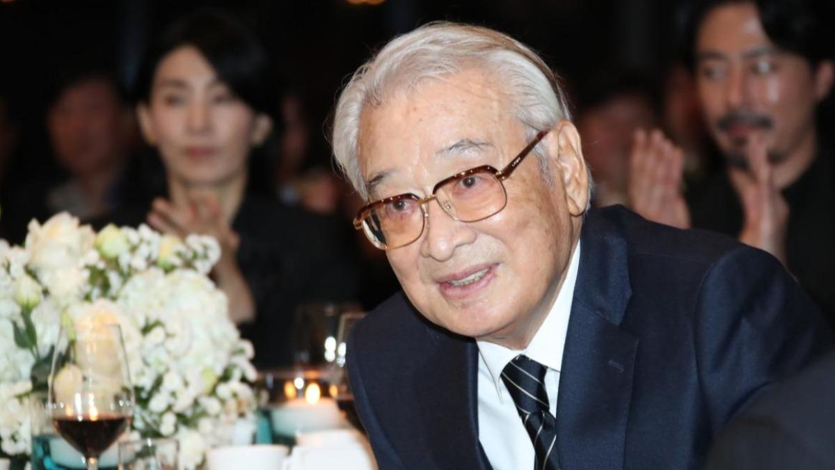 韓「國民爺爺」辭世！李順載預計11/27出殯 李昇基、羅PD現身致意│TVBS新聞網