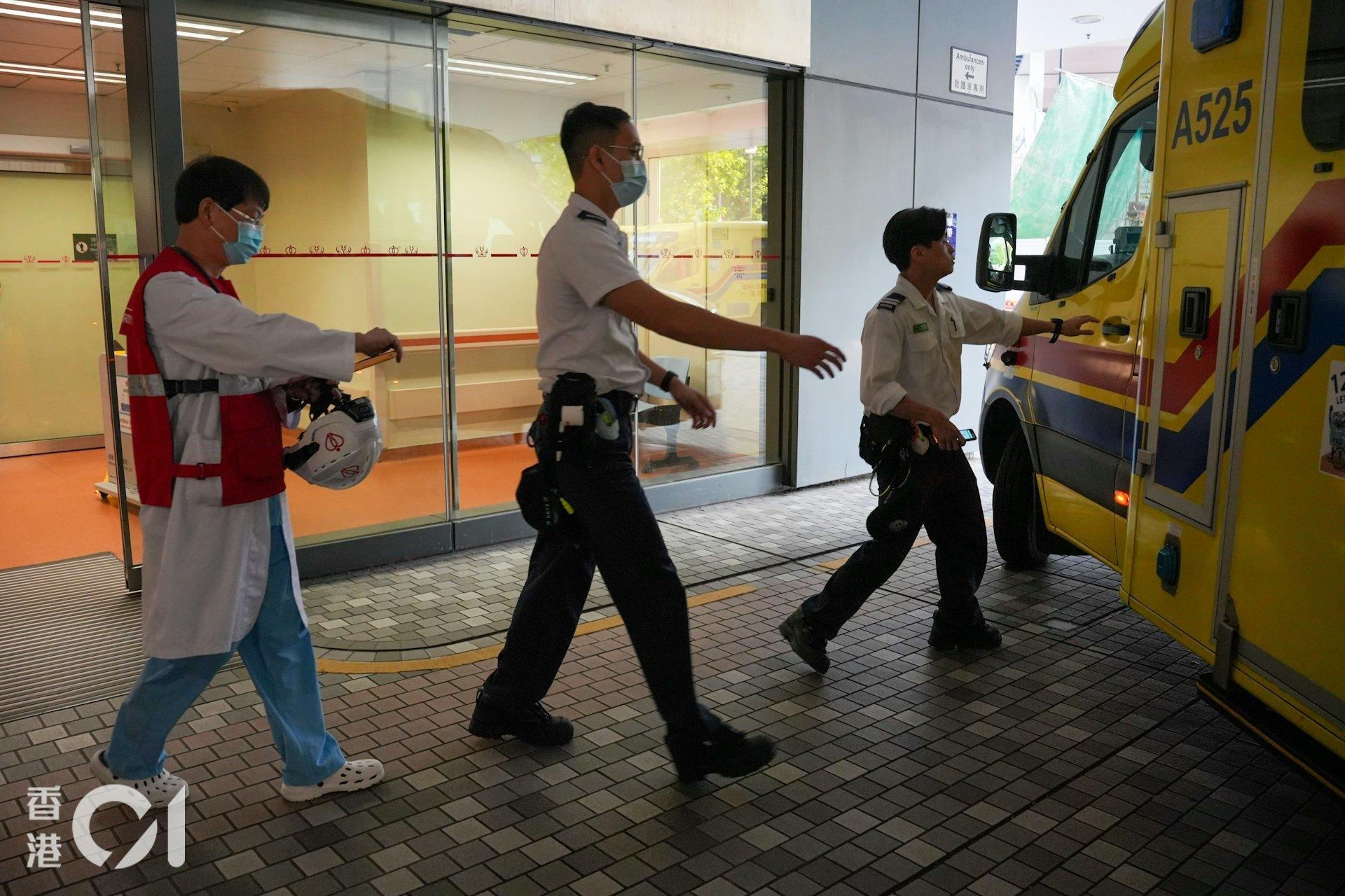 香港大火／大埔宏福苑狂燒「勇消殉職」！消防處長急奔醫院│TVBS新聞網