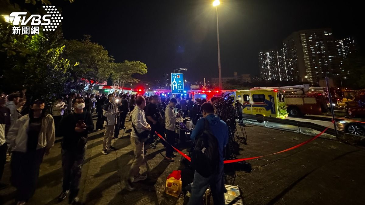 香港大火圖輯／宏福苑燒16小時！奪44條人命 1消防英勇殉職│TVBS新聞網