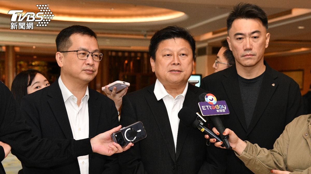 李乾龍宴請藍委曝2026佈局 藍營「6+2縣市」12月中拍板│TVBS新聞網