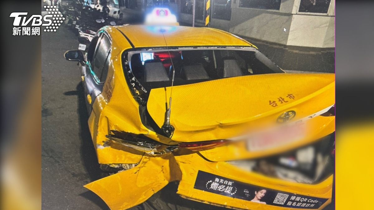 車尾全毀！追撞又滑行「連撞2計程車」 駕駛酒測值0.77│TVBS新聞網