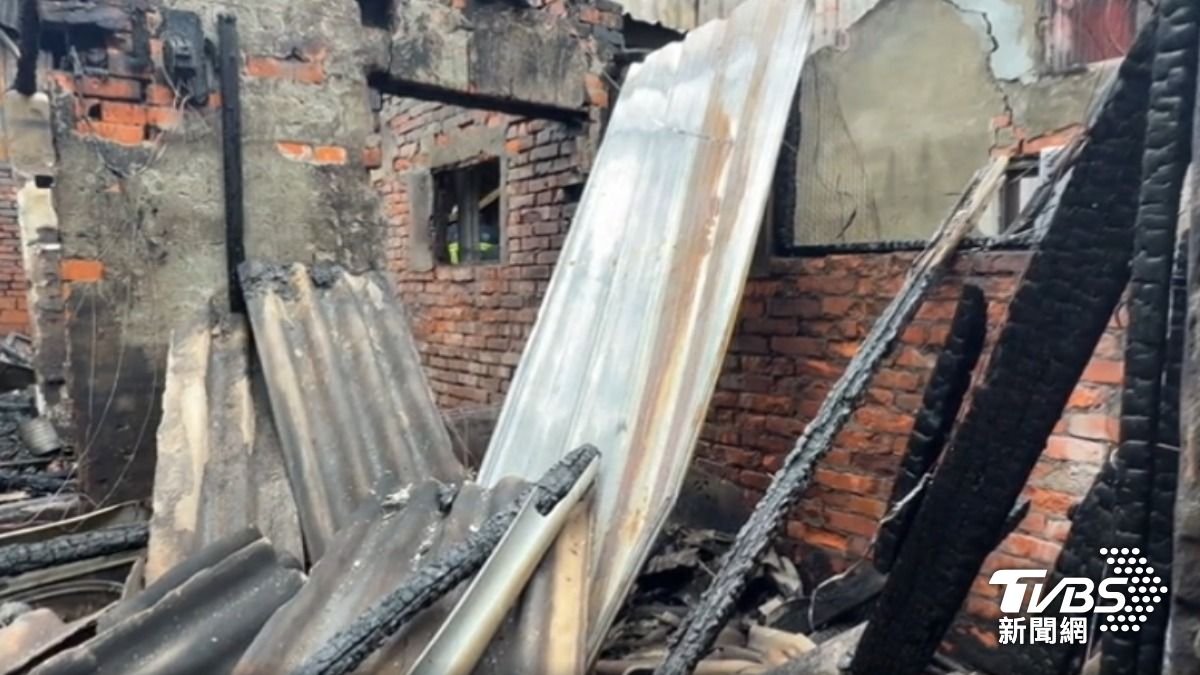 縱火疑雲！雙合市場火警 住戶：人放火跑了│TVBS新聞網