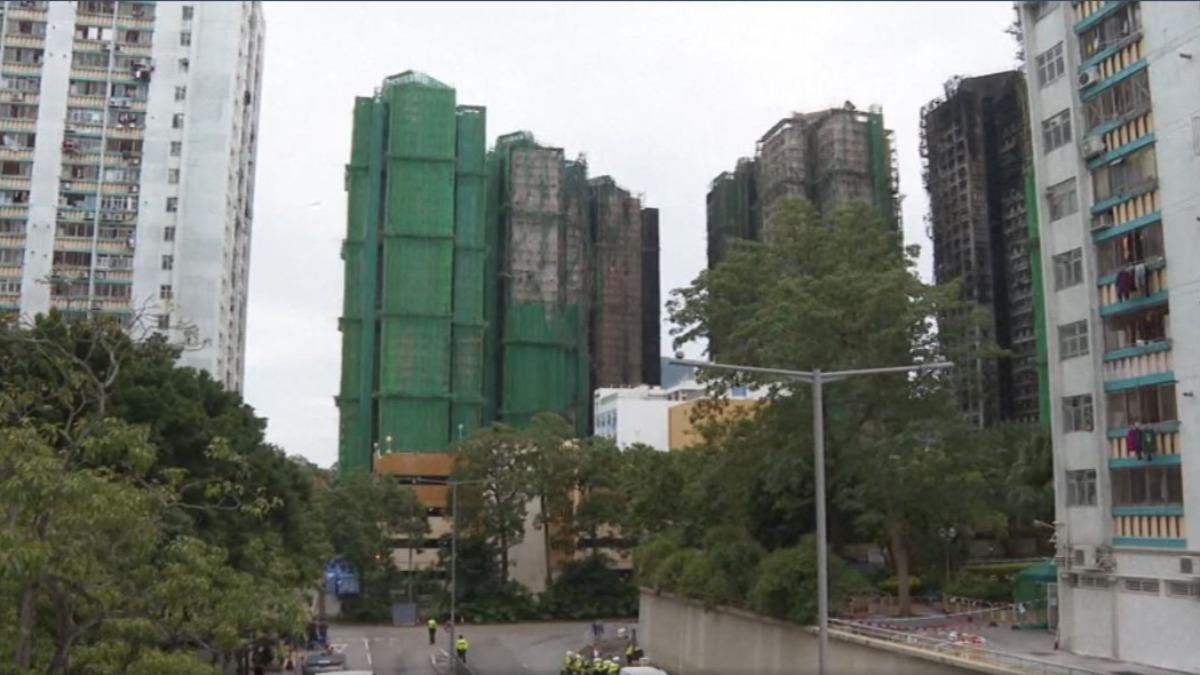 香港宏福苑大火奪159命！港警召開記者會 發現骸骨將檢測│TVBS新聞網