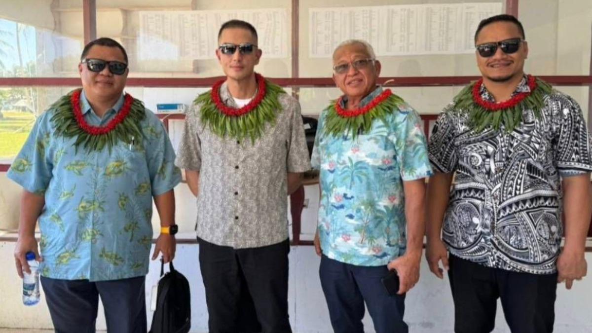 新任駐馬紹爾大使「形象照」顏值爆表！網震驚：帥到像AI│TVBS新聞網