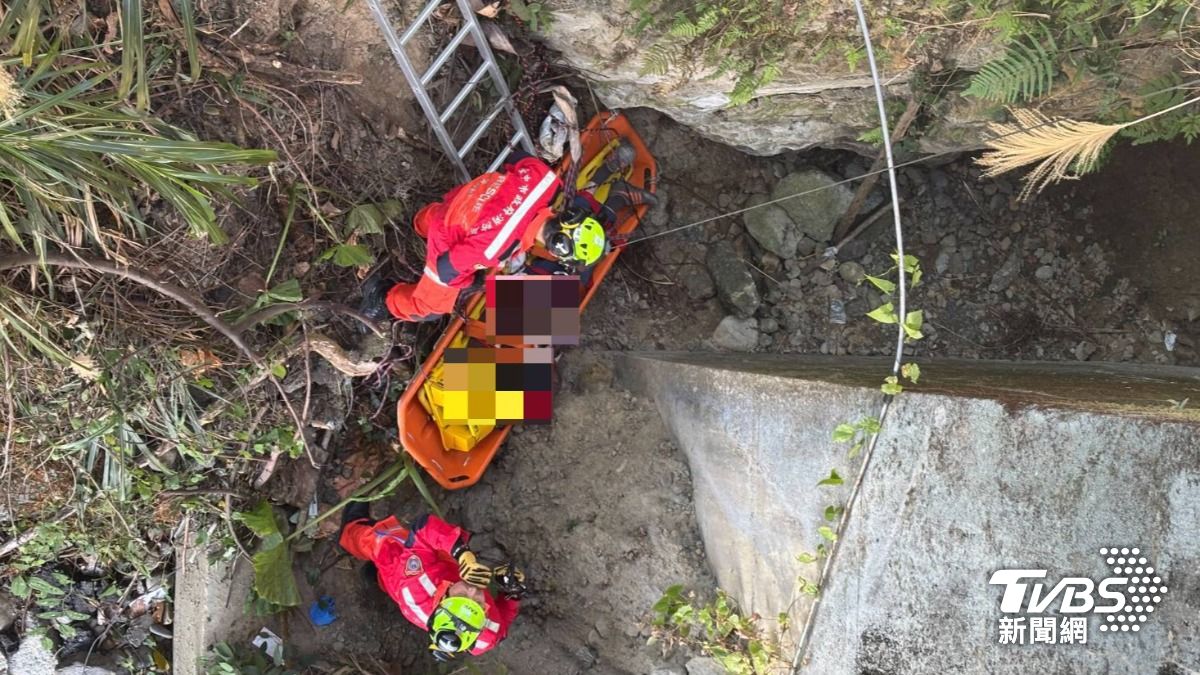 台中翁返家墜谷亡！妹聞噩耗衝現場 悲嘆：哥苦養5手足長大│TVBS新聞網