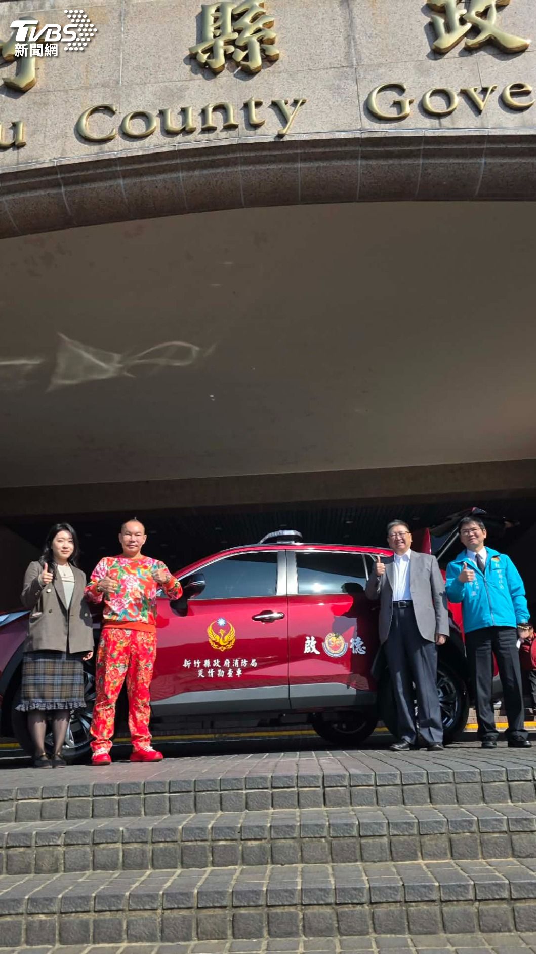 錯失800萬頭獎超不爽！他「洩憤式捐車」 網讚：最帥氣任性│TVBS新聞網