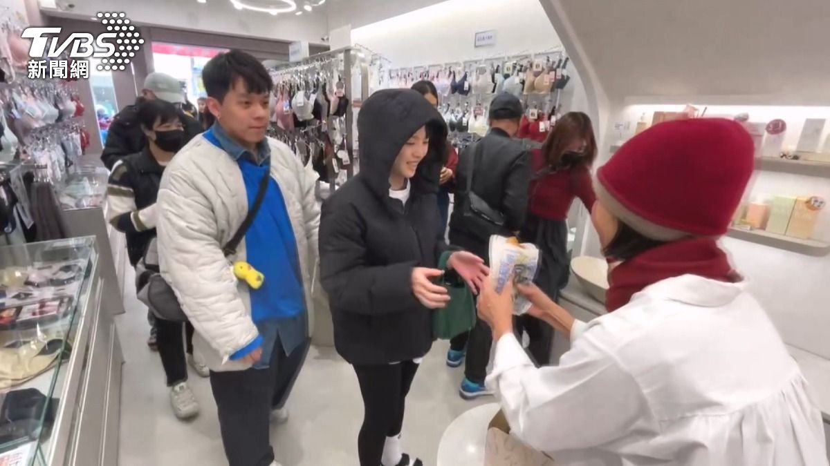 逢甲商圈雙喜臨門！內衣店客人中百萬 兩店聯手送雞排配珍奶│TVBS新聞網