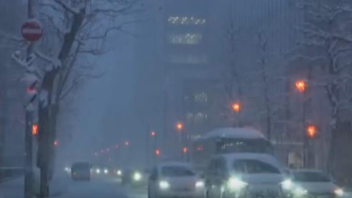 北海道恐怖大雪！至少800人機場打地鋪過夜 126航班取消│TVBS新聞網