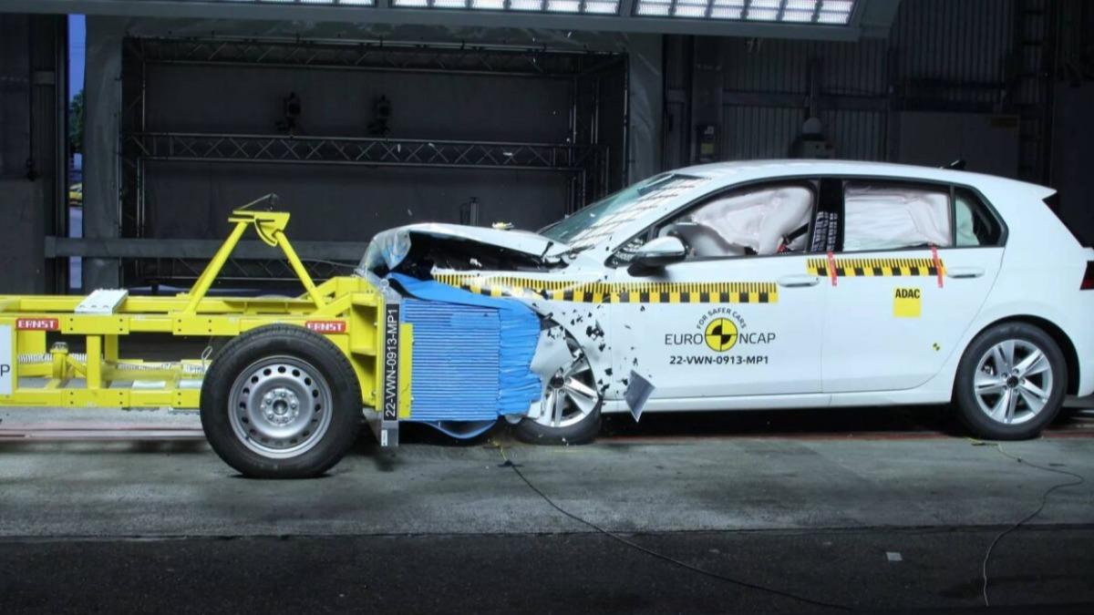 福斯Golf撞擊測試結果出爐！新款安全性大勝舊款 35年技術飛躍│TVBS新聞網