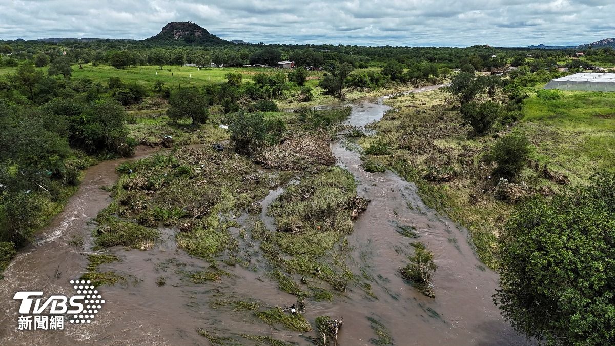南非進入「國家災難狀態」！連日暴雨洪水肆虐多省 至少30死│TVBS新聞網
