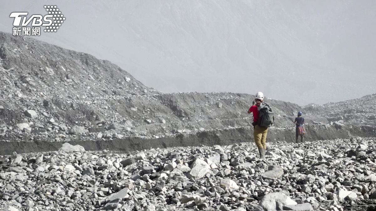 紅色淹沒 馬太鞍溪的重生／堰塞湖潰壩內幕 深山特遣隊挺進第一線 粉塵厚重如末日│TVBS新聞網