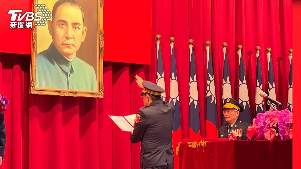 刑事局新局長邱紹洲今上任 警政署長張榮興期許年底大選2重任│TVBS新聞網