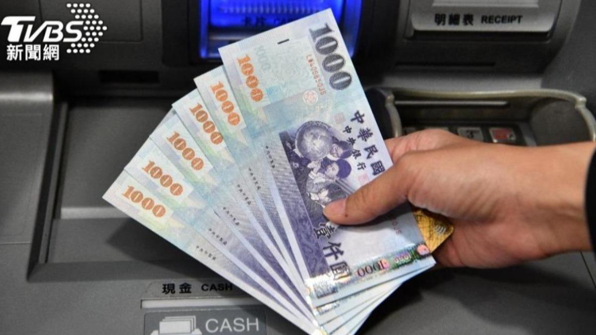 年終17萬還不開心？他自嘲「人生失敗組」 存款數字全網跪了│TVBS新聞網