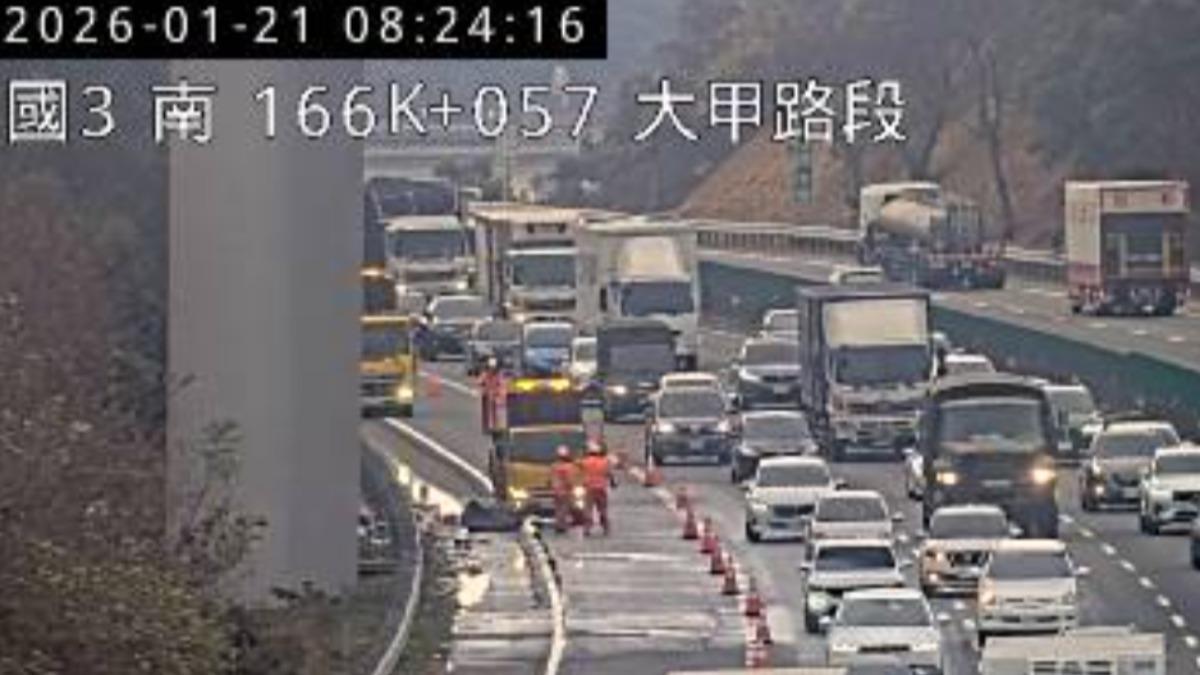 快訊／上班快改道！國3大甲段2車追撞「占內外車道」嚴重回堵中│TVBS新聞網