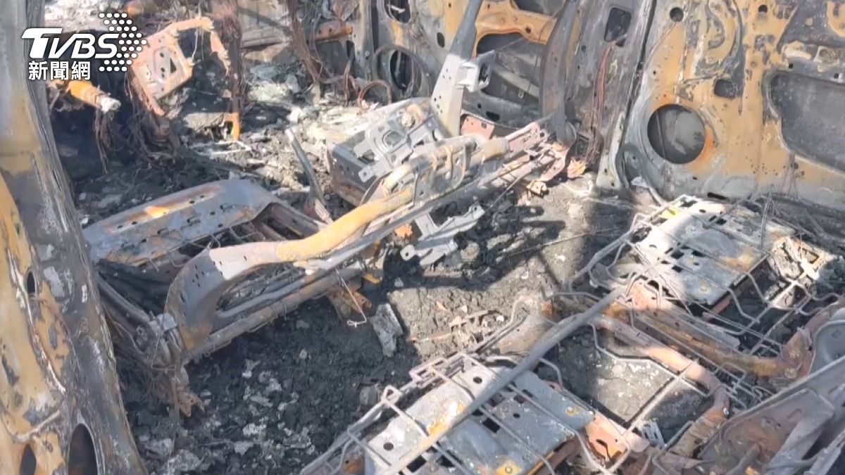 追彰化計程車火燒車迷團！是否底盤高溫碰易燃物或車內有火星?│TVBS新聞網