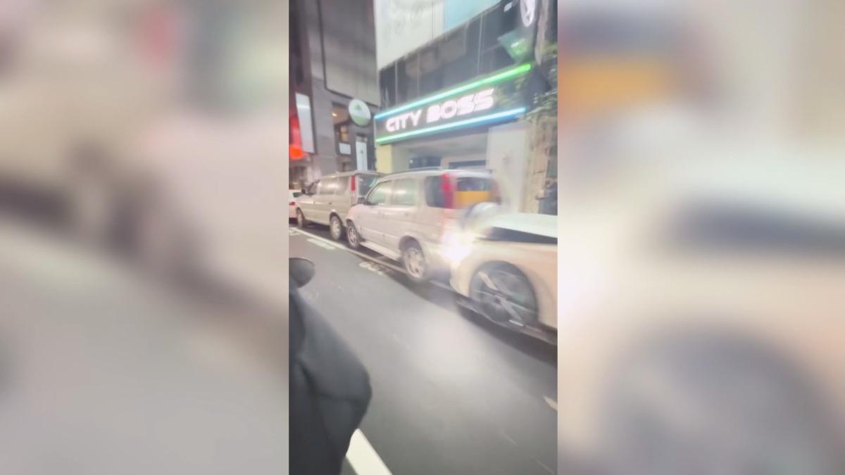 分心操作導航釀禍！賓士撞5車「逾300萬BMW也遭殃」2人傷│TVBS新聞網