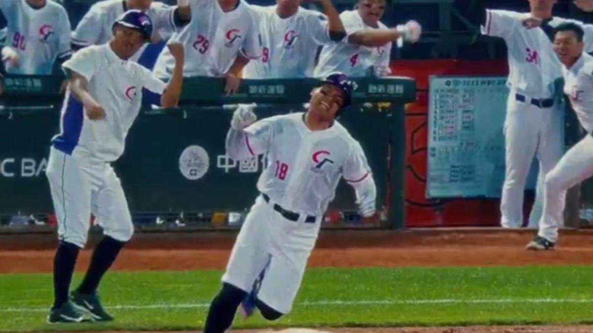 WBC經典賽宣傳片燃魂！ 張育成「國防部長」繞壘畫面再現│TVBS新聞網