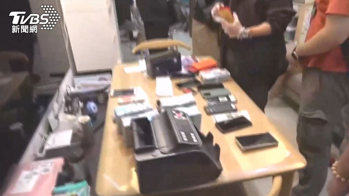 假APP騙投資再教刷卡換現金！詐團「一條龍」騙50人 扣回1.89億│TVBS新聞網