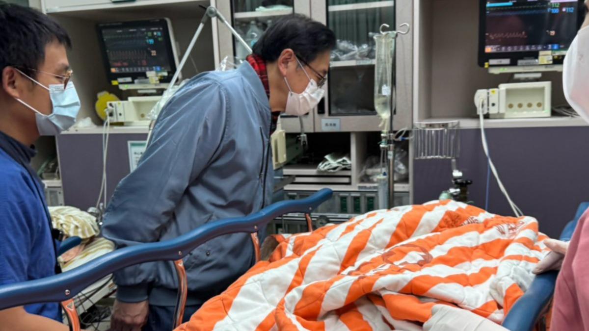 桃園婦遭回收車撞死！張善政深夜赴殯儀館 家屬一度拒慰問金│TVBS新聞網