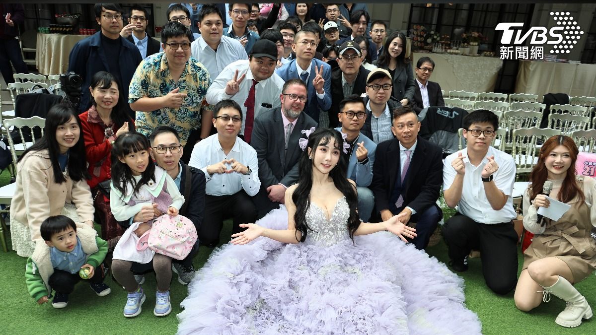 衰捲感情風波！小珍奶遭味全龍冷凍「續約狀況」曝 鬆口恐怖跟騷經驗│TVBS新聞網