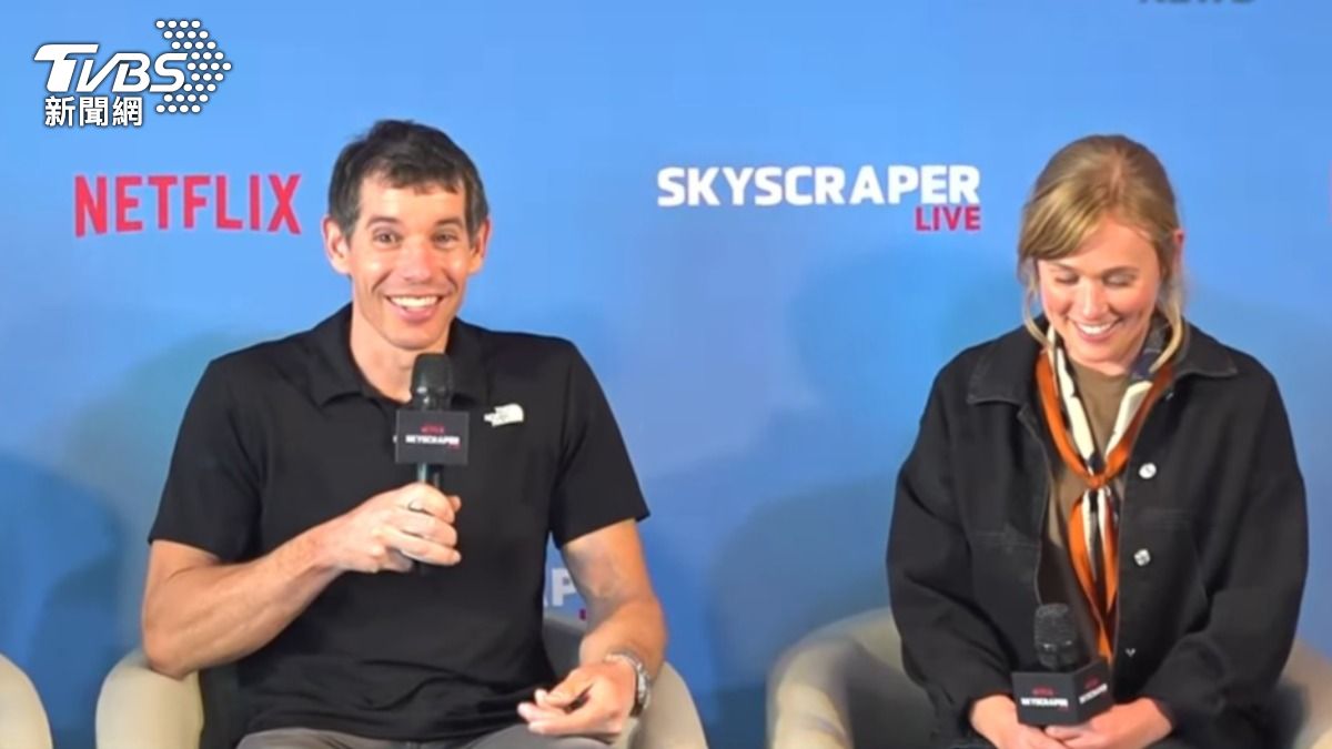 不斷更新／霍諾德登頂101後燦笑現身 自曝「十年前就想爬101」│TVBS新聞網