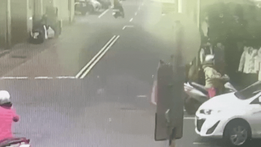 快訊／桃園銀樓搶案2匪抓到了 行搶42萬金飾駕車逃跑落網│TVBS新聞網