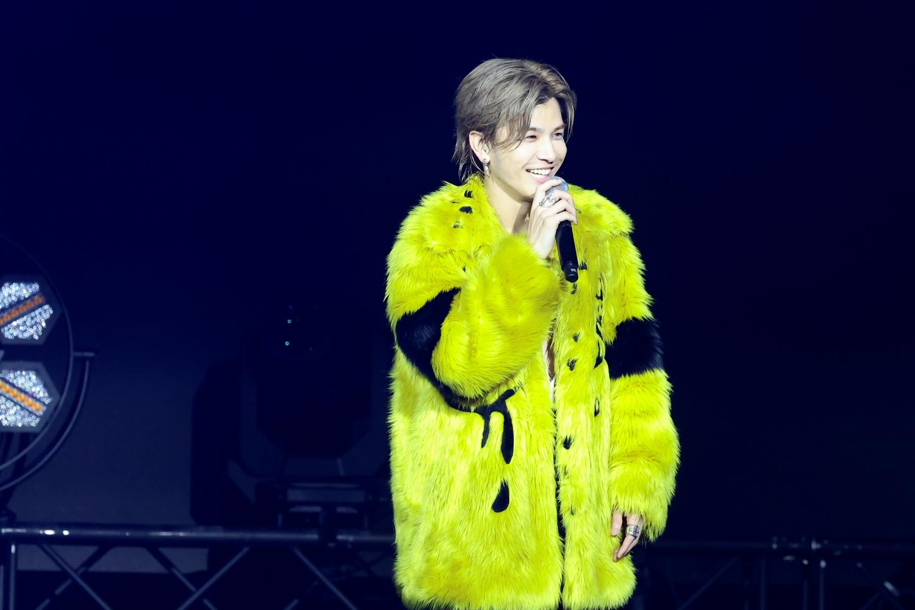 岩田剛典露胸裝台北開唱！ 翻唱〈Lemon〉寵粉走下台：一定再來│TVBS新聞網