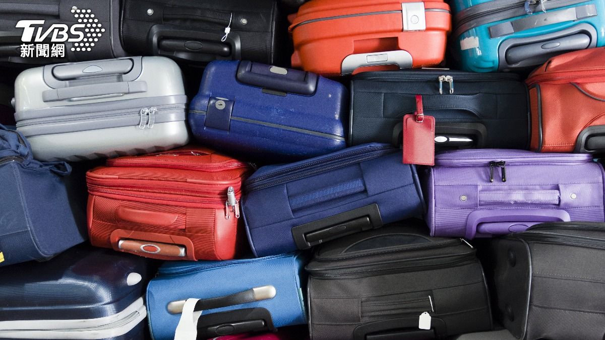 出國行李箱越普通越好！ 旅遊達人曝：包膜、上鎖更危險│TVBS新聞網