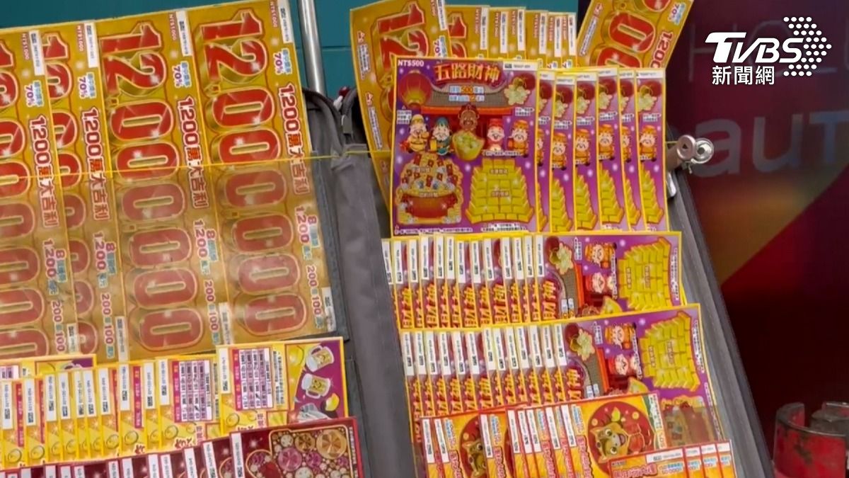 刮刮樂買氣旺竟遇詐騙！台南國華街「100元賣200」還強塞│TVBS新聞網