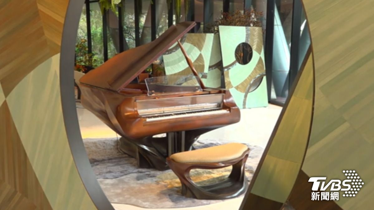 開箱「陶朱隱園」5億奢華公設！ 庭園有瀑布小溪 頂樓看101│TVBS新聞網