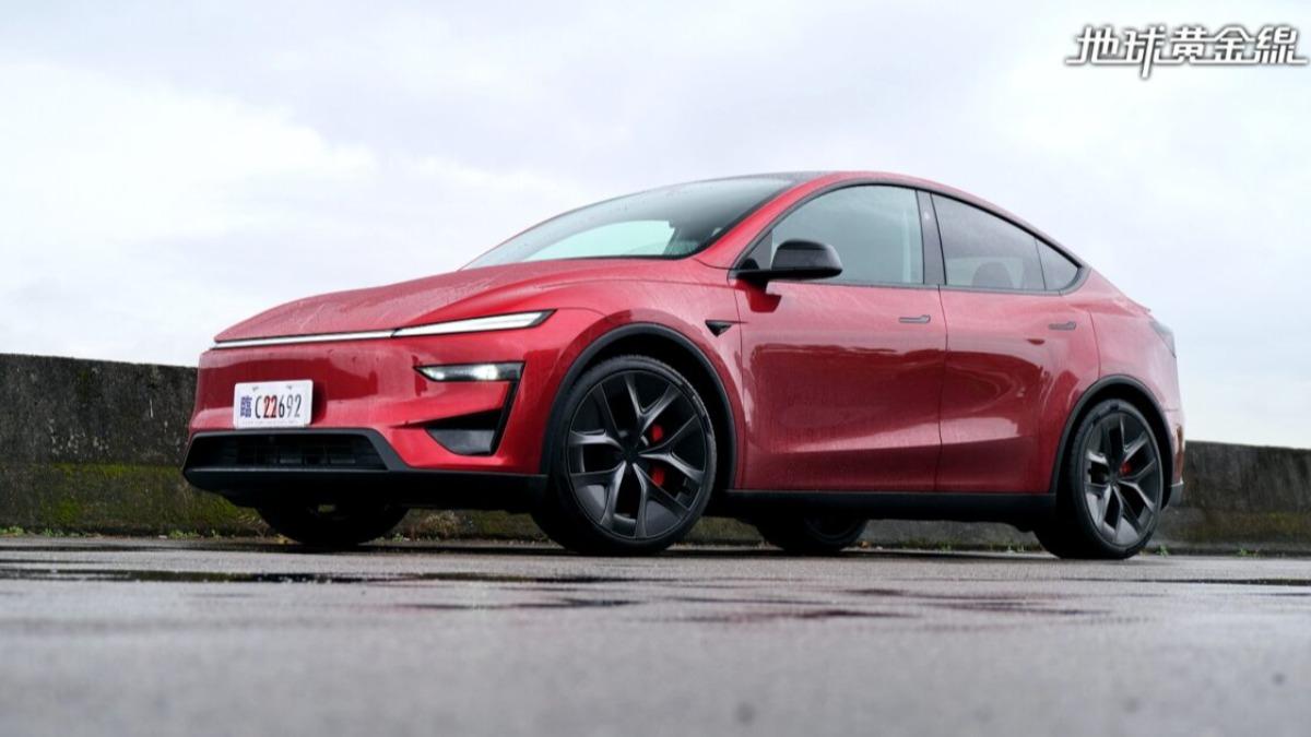 試駕／不只快！Model Y Performance懸吊大優化 告別彈跳硬傷│TVBS新聞網