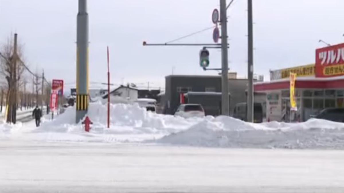 日女童遭丟包11小時！冒零下6度走1公里尋母 她竟在和友人喝酒│TVBS新聞網