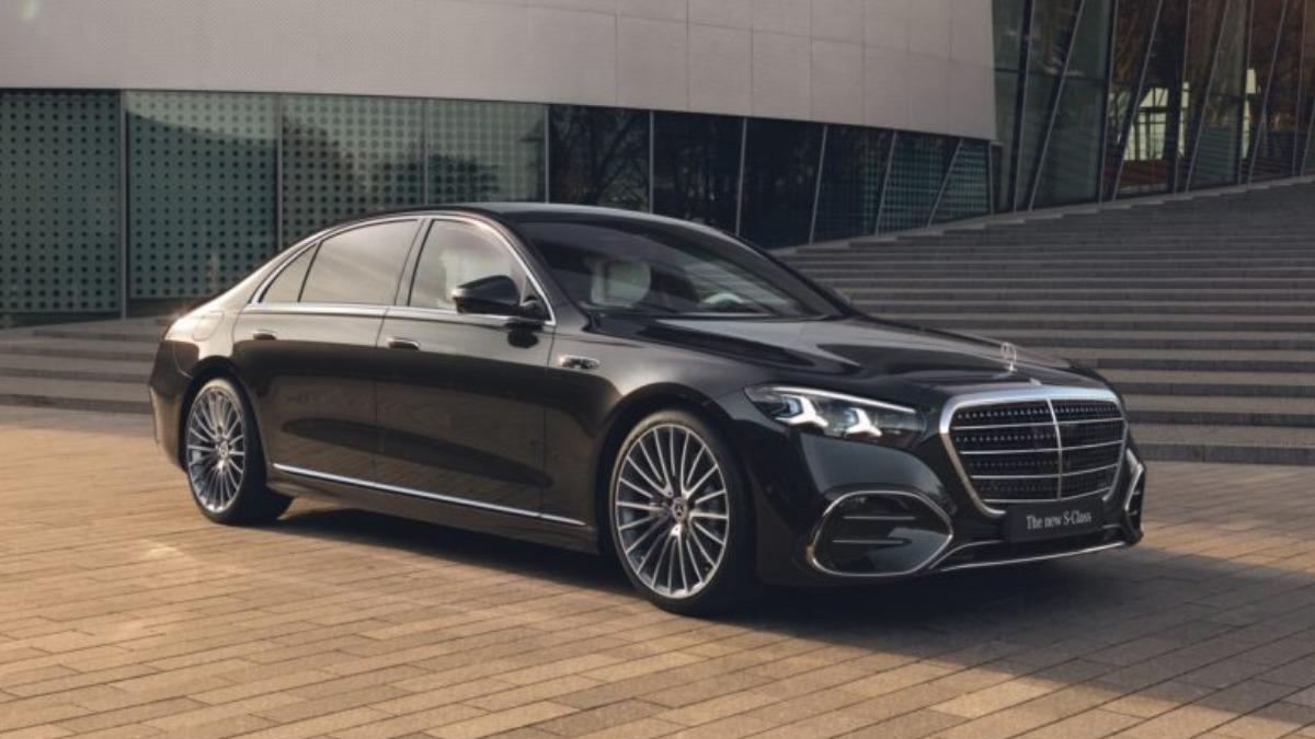 賓士S-Class小改款來了！50%零件升級 發光星芒廠徽首登場│TVBS新聞網